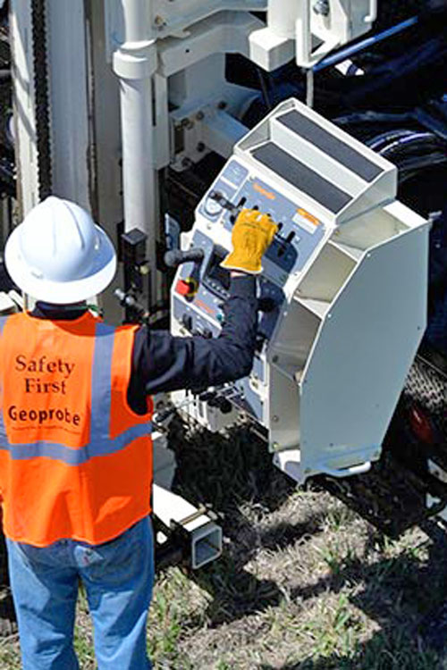 150GT Geotechnical Drill Rig | Geoprobe Systems®