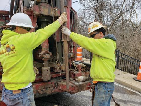 Sturdy Interlocking Split Spoon Means More Footage | Geoprobe Systems®