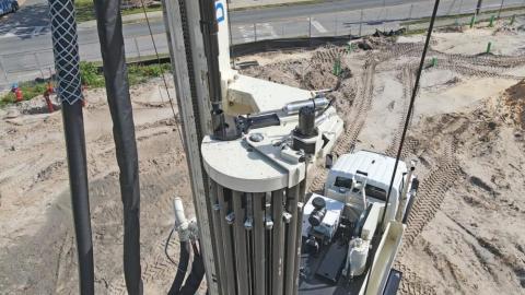 DM450 Carousel Backfeeds Well Drill Pipe | Geoprobe Systems®