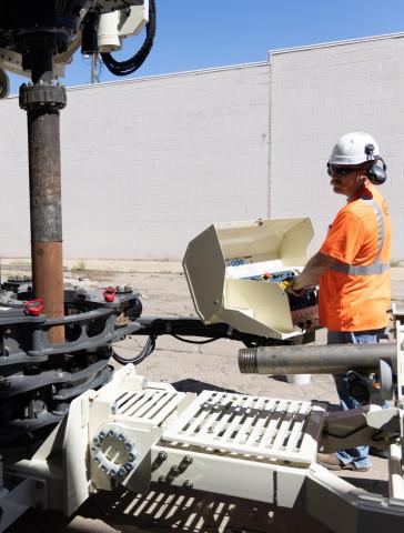 Features to Simplify Fieldwork for Drill Rig Operator | Geoprobe®