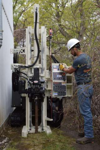 6011DT Direct Push Drill Rig | Geoprobe® Mini Drilling Machine